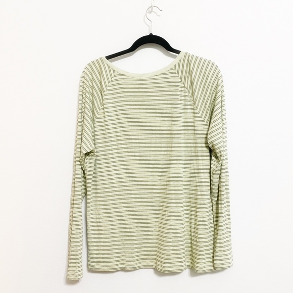 CAbi | Tops | Cabi 4375 Game Tee Fall 222 Large Euc | Poshmark